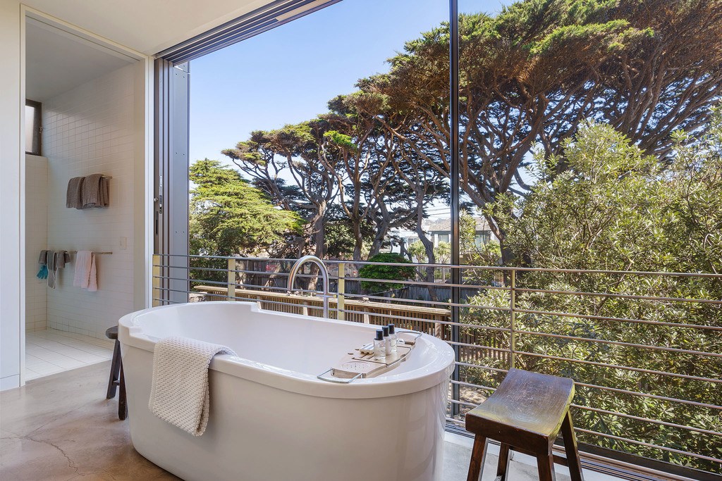 Ernest Born Oceanfront Mid-Century Beach House On San Francisco’s Ocean ...